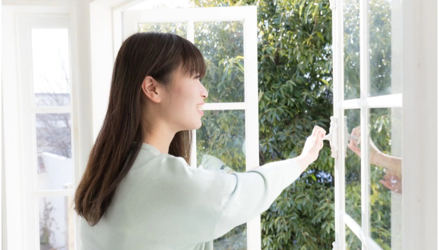 What Dream About Closed Window Means